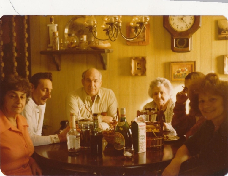 How to tell the age of your print photos